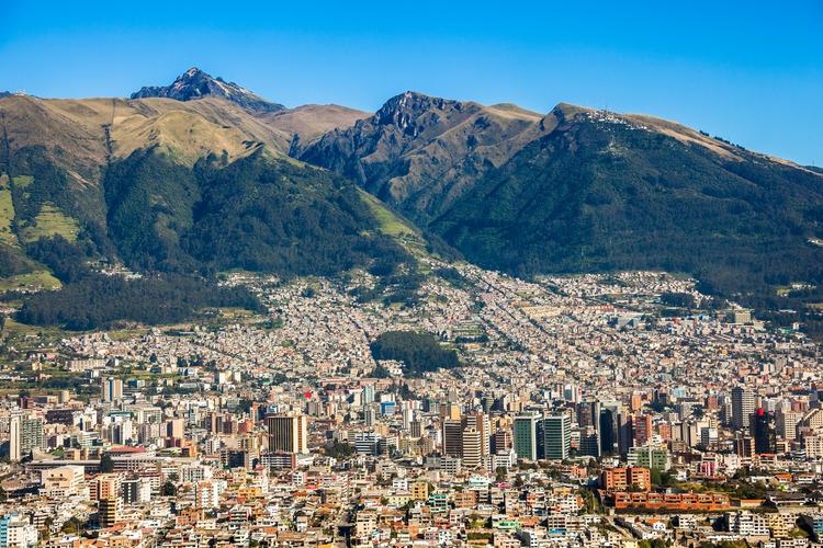 Quito weather and climate in 2026 | Sunheron
