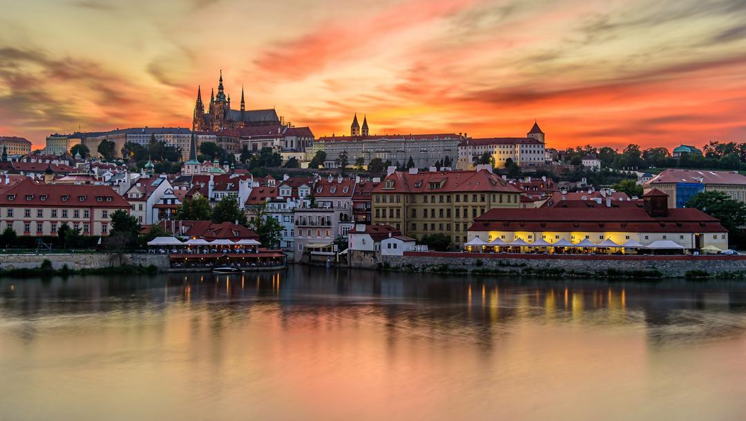 Prague weather and climate in 2025 | Sunheron