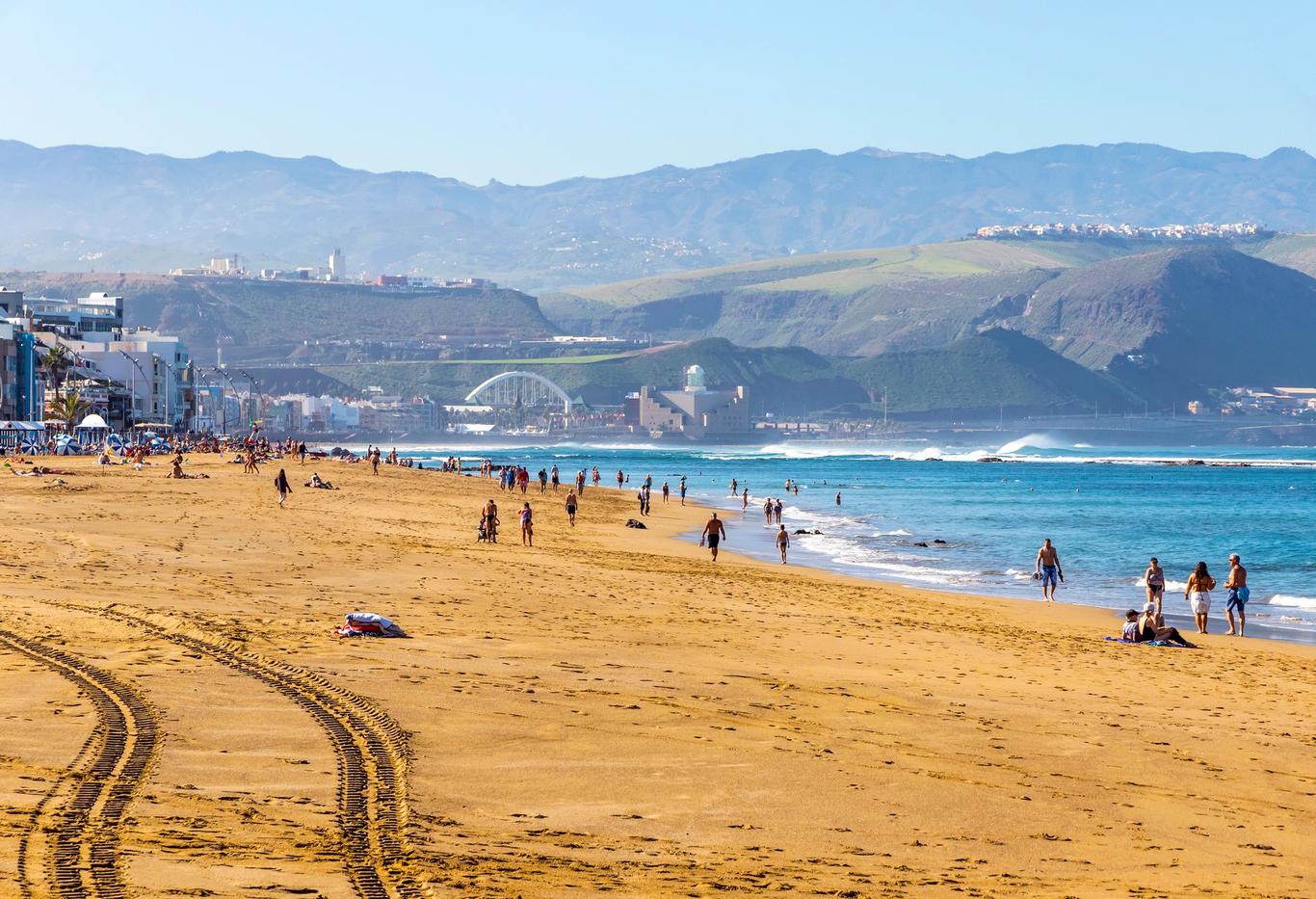 Top 7 Pristine Beach Escapes in Europe for Spring Travelers | Sunheron