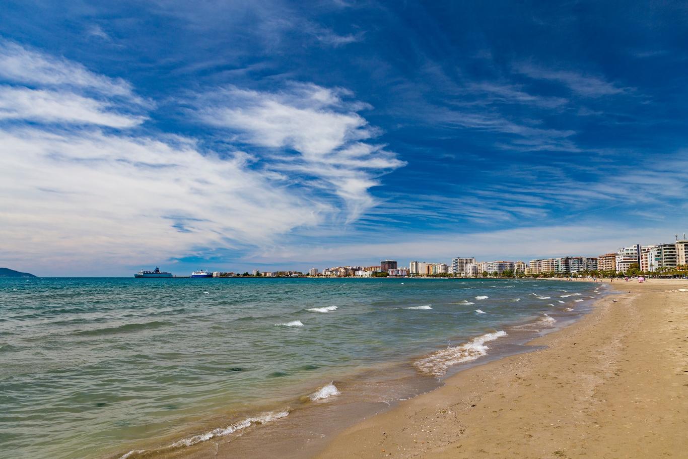 Vlorë weather and climate in 2025 | Sunheron