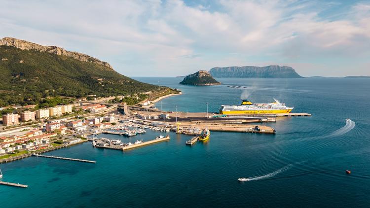 Golfo Aranci weather and climate in 2025 | Sunheron